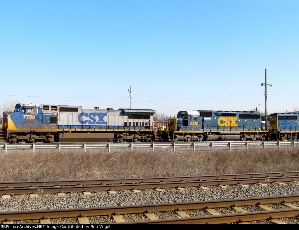 CSX 7759 and 8338